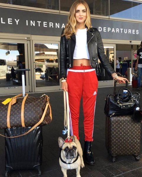 ️ AERO LOOK - O que vestir para viajar de avião? ️ - Acho Tendência